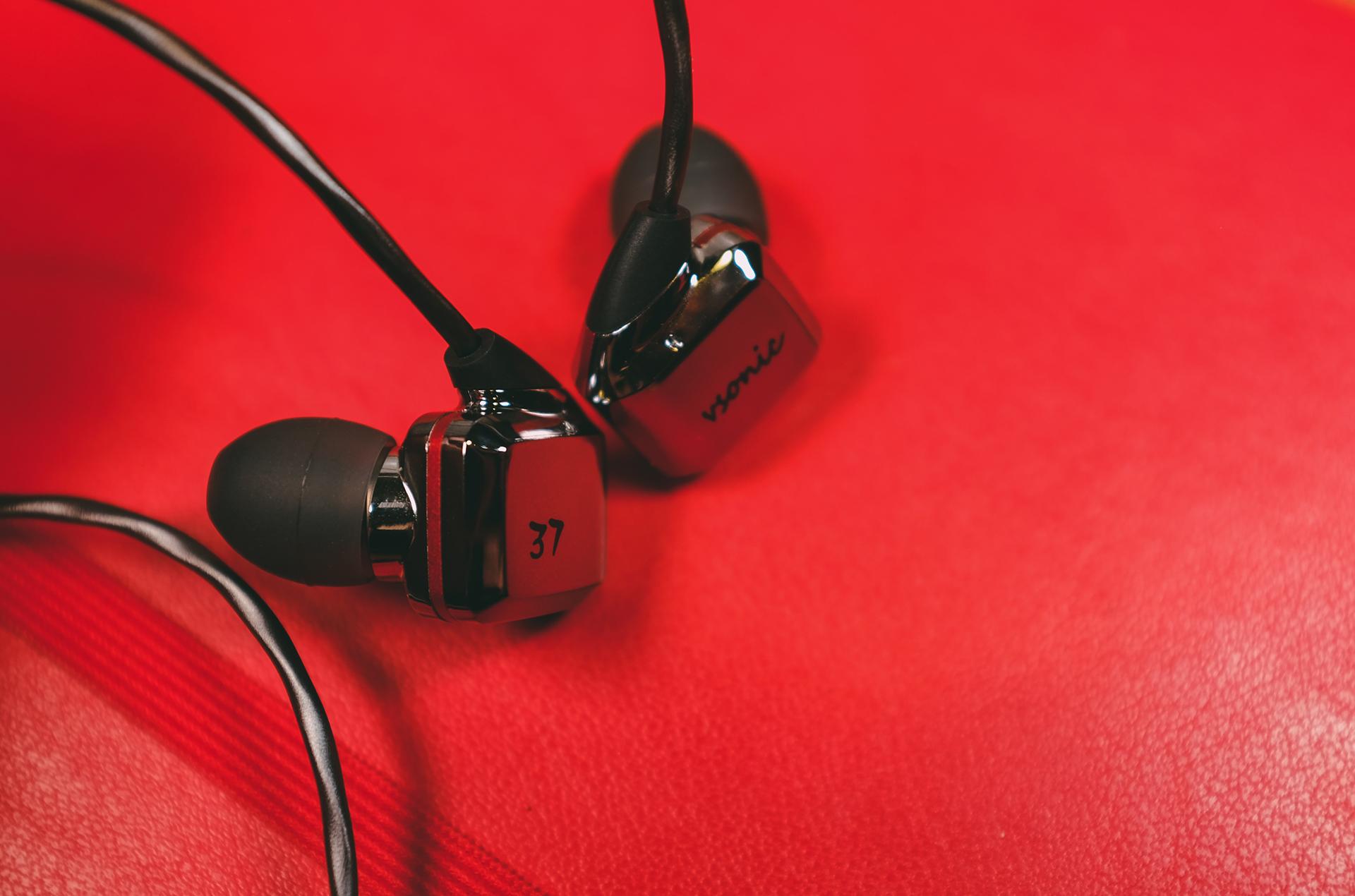 重生——VSONIC GR07 37周年版耳机测评 外观篇 - 知乎