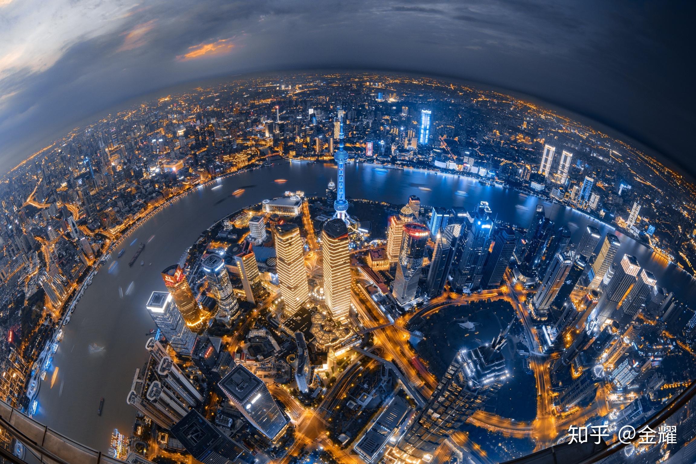 有哪些陆家嘴比较震撼的照片？ - 知乎
