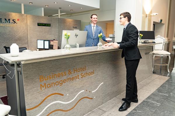 叮咚~瑞士BHMS新校区正式投入使用（附大量实拍图） - 知乎