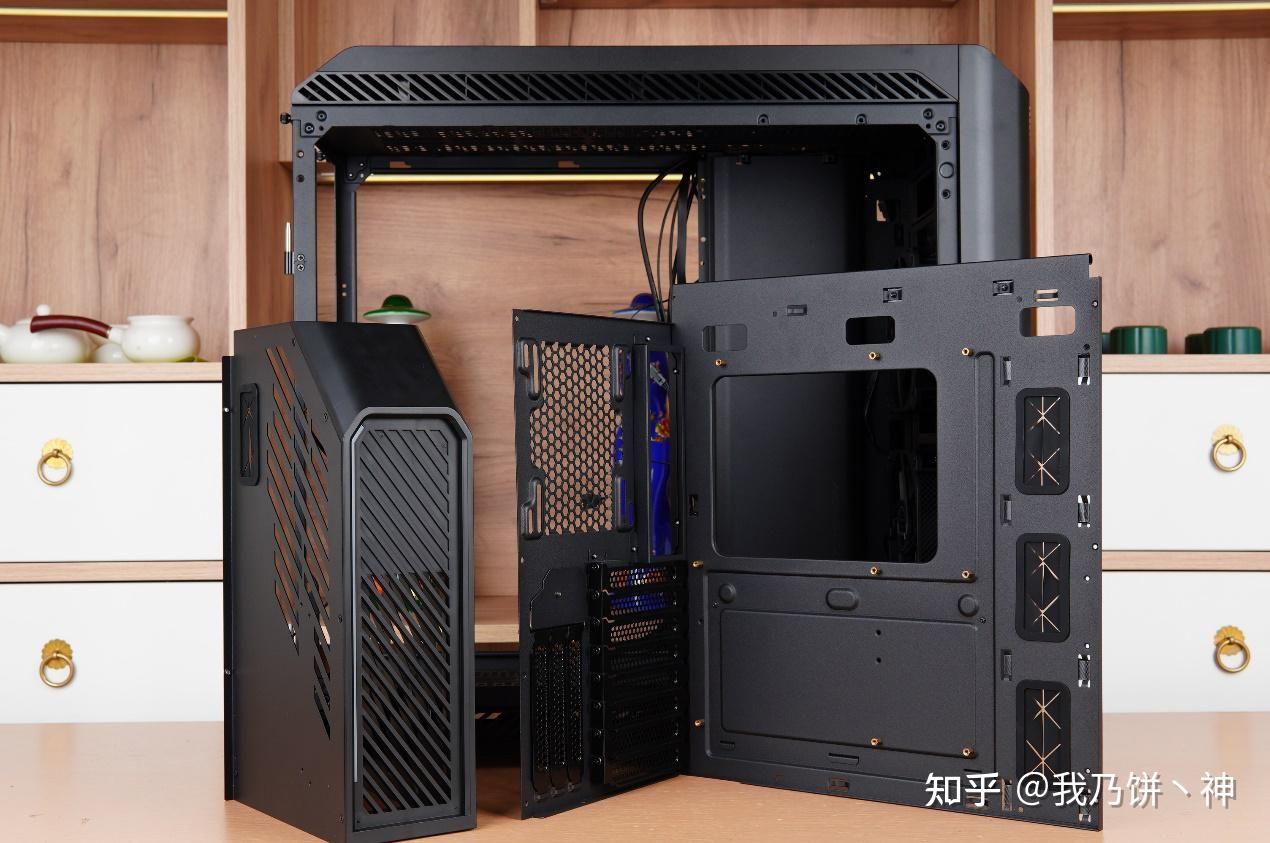 附送多个硬盘架，支持10+硬盘同时安装，乔思伯D500机箱评测 - 知乎