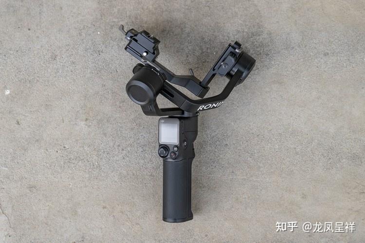 大疆RS 3 Mini评测：795克的专业级微单稳定器 - 知乎
