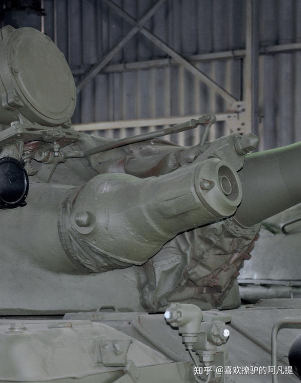 编号18：T-55主战坦克（第七部分）-升级组件：工兵战斗用组件、工兵土方作业组件、步兵用战斗装备改造、武器/传动/防护/推进/火控系统升级 - 知乎