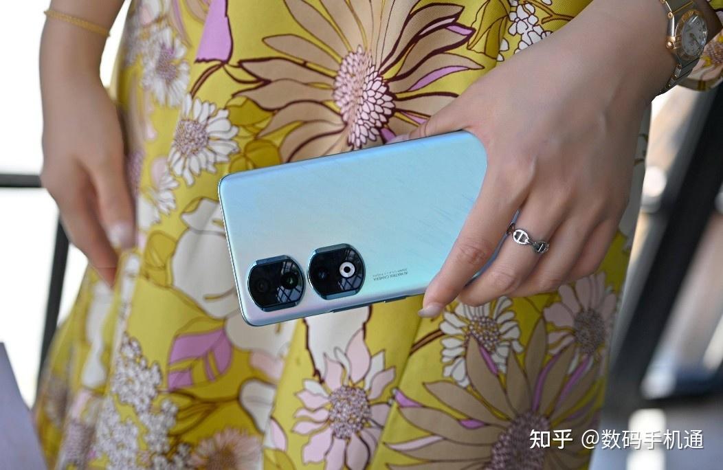 荣耀90pro和荣耀magic5相比较，选择哪款更加合适？ - 知乎