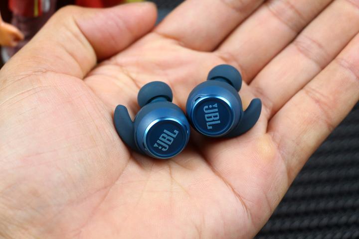 能防水又降噪，JBL MINI NC让运动健身听音乐彻底摆脱线材的束缚 - 知乎