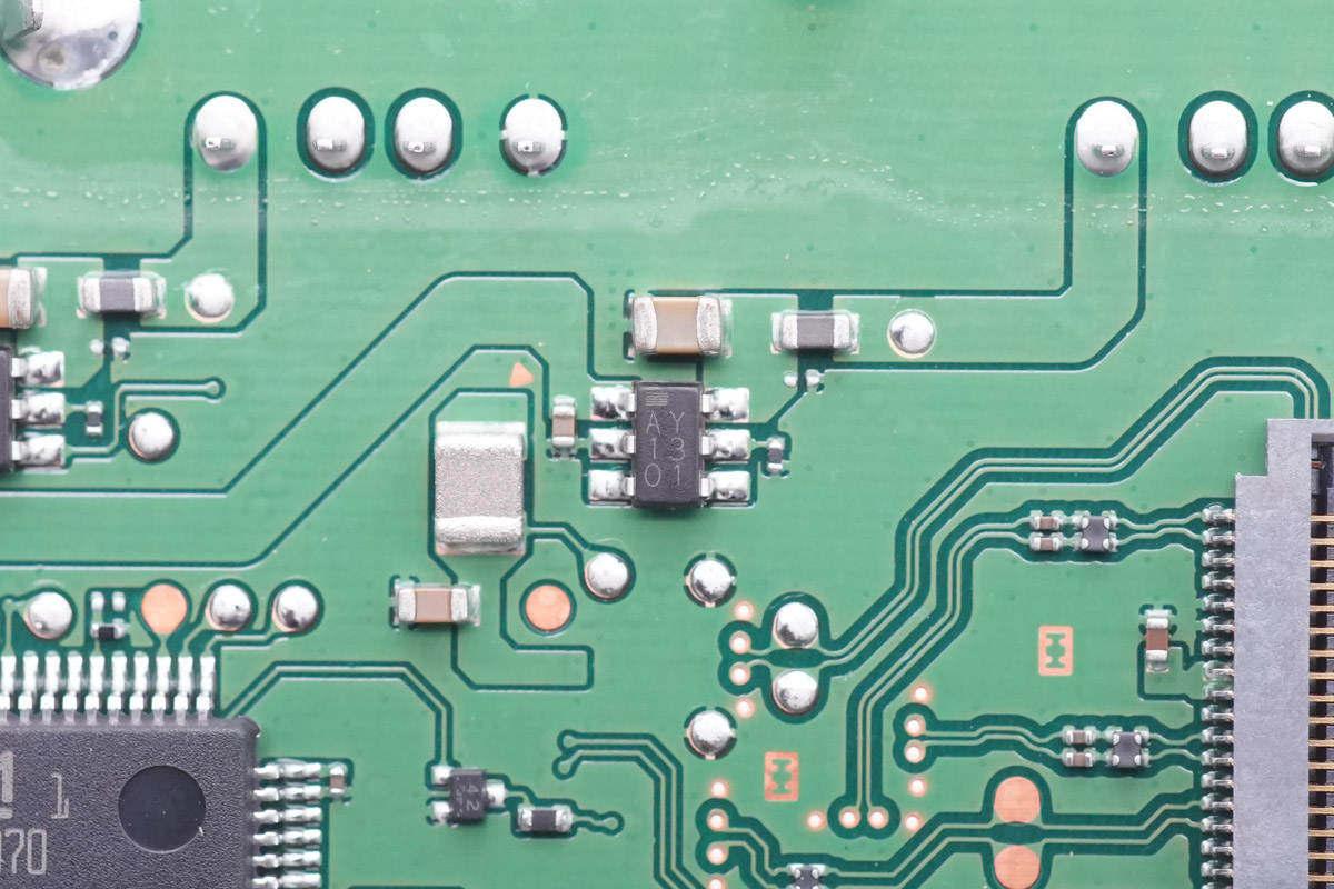 拆解报告：Nintendo任天堂Switch OLED版原装充电底座 - 知乎