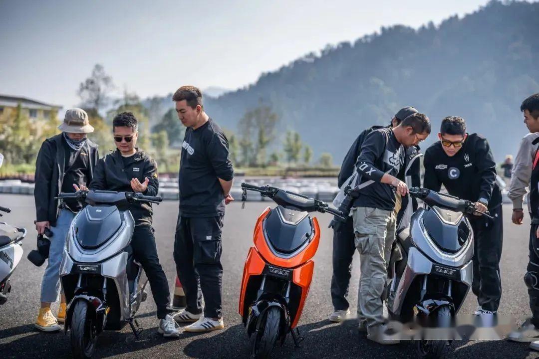 极核AE5i问世，为何堪称电自"高性能新国标最后的绝唱"？ - 知乎