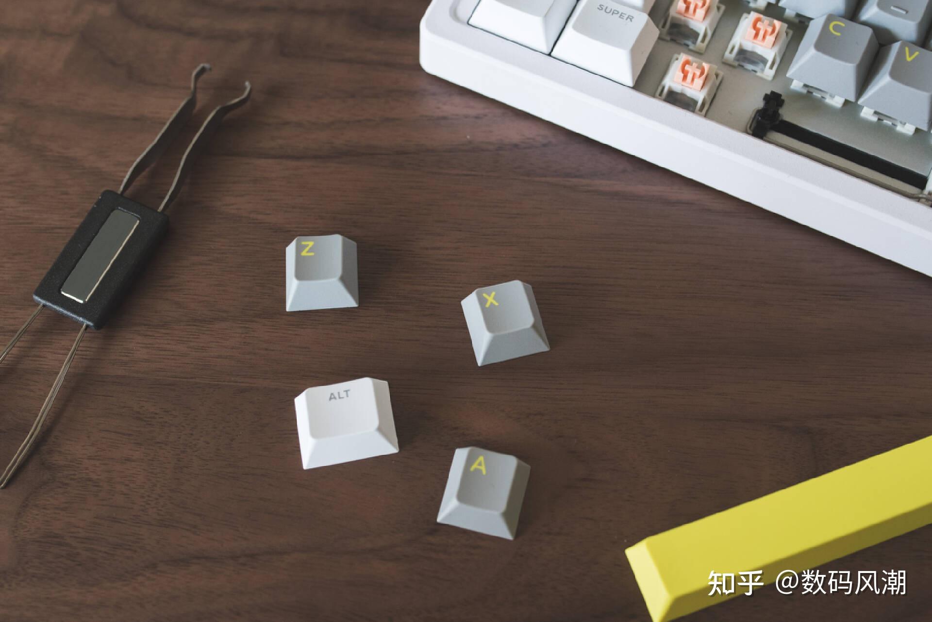 未来赛博美学，这会是客制化亲民的开始？IQUNIX Q66银迹上手详评 - 知乎