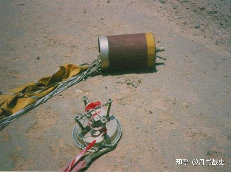 AAVP7A1 CATFAE两栖扫雷车，专门为抢滩登陆开辟通道 - 知乎