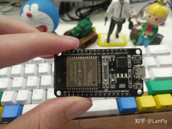 前端也能玩硬件：在ESP32上运行JavaScript - 知乎