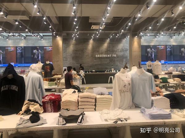 探访Basement FG：主打均码服装、每天保持上新，现场提袋率约90% - 知乎