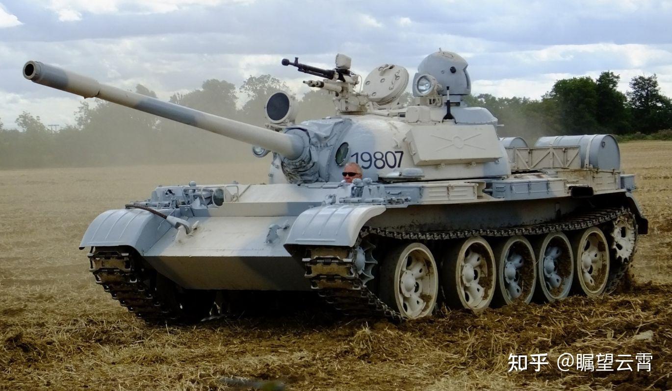 俄罗斯将T55坦克送上乌克兰战场，真的快撐不住了？ - 知乎