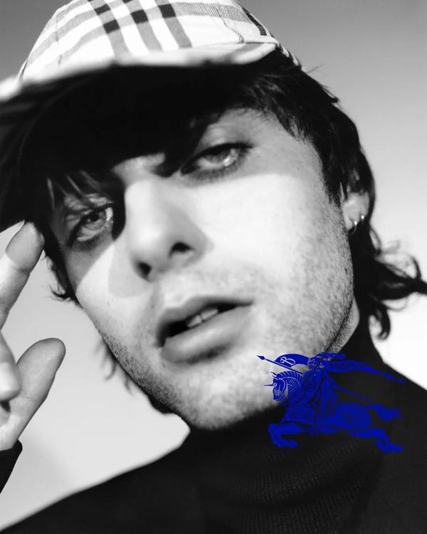 揭秘Daniel Lee的Burberry首秀｜Burberry 2023秋冬系列。 - 知乎