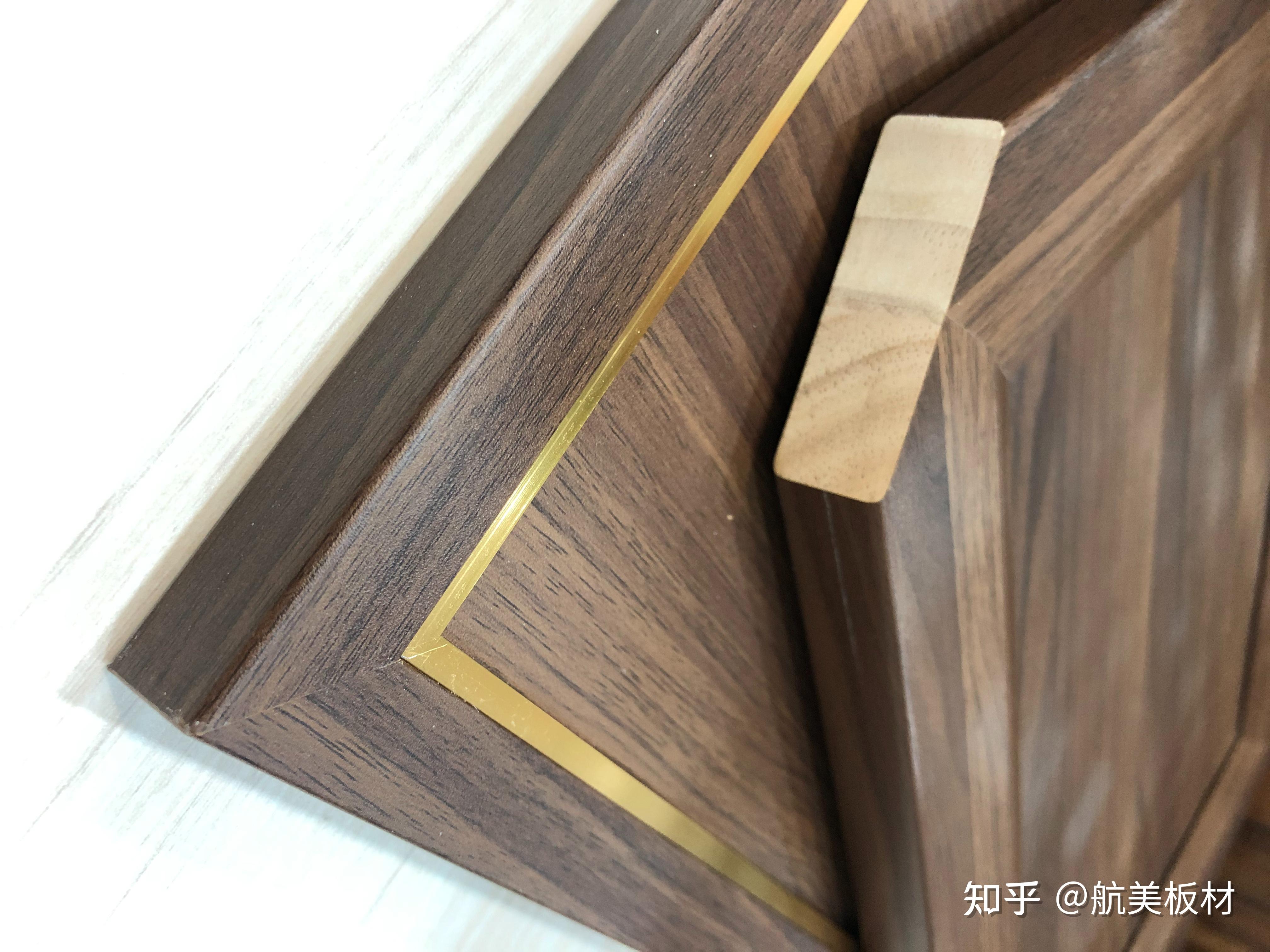 黑胡桃新中式衣柜门-航美SM 69实木包覆门板落地效果分享 - 知乎