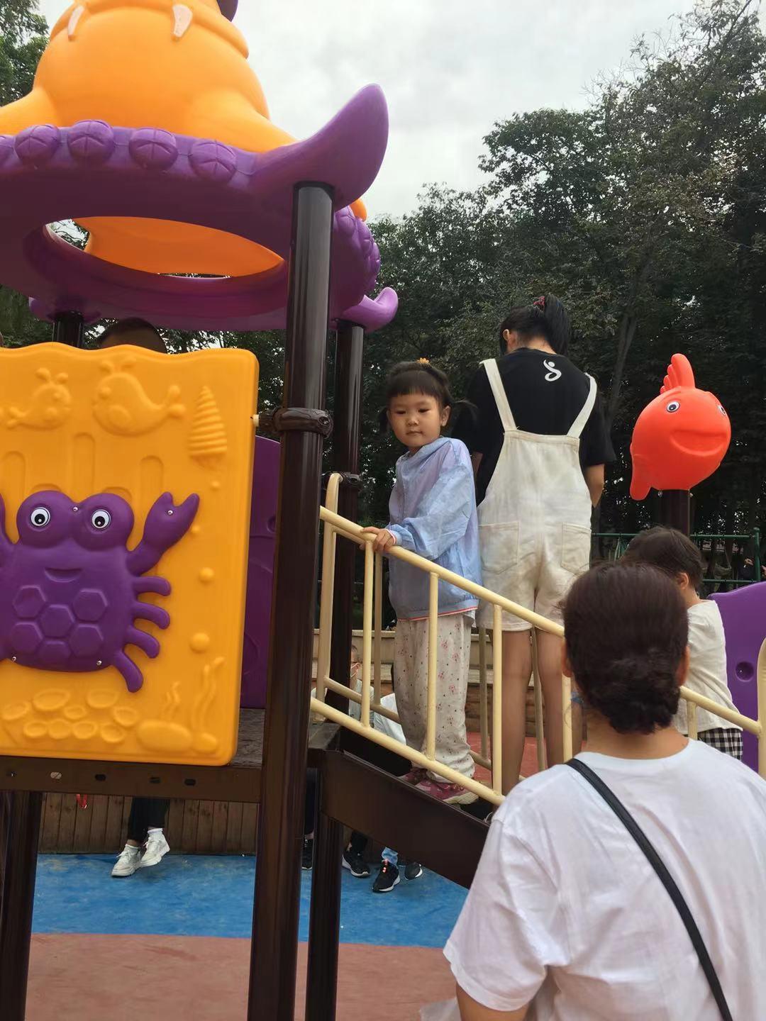 孩子刚上幼儿园,为何爱尿裤子或是憋大便?家长要了解孩子心理 知乎
