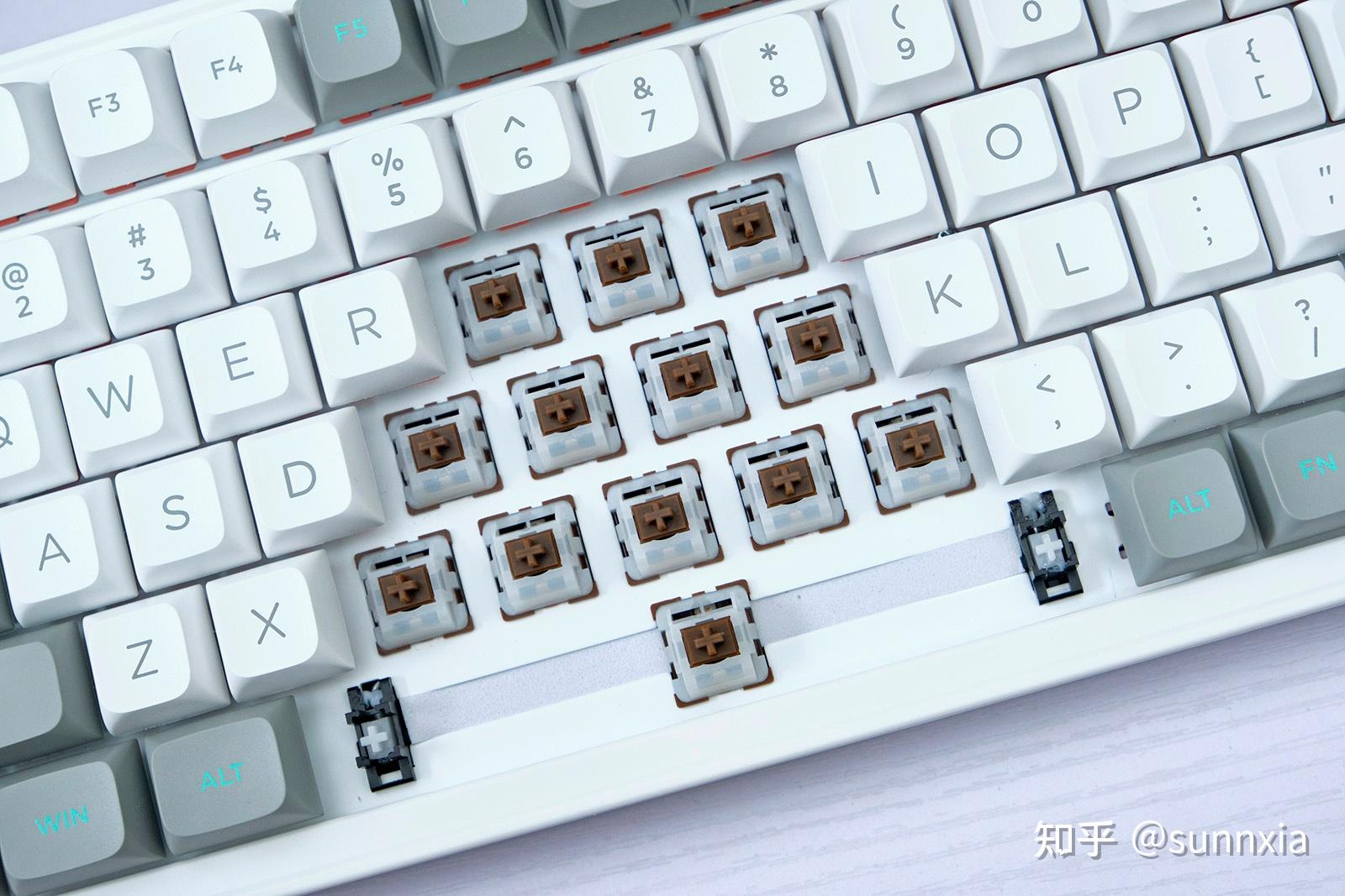 逆狱KU轴上手体验，机械师CK600三模键盘开箱分享 - 知乎