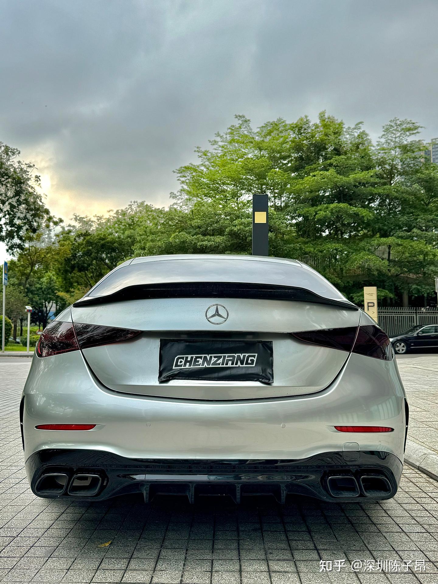 奔驰C260L上GT银加19寸脸圈轮毂绞牙避震！这个颜值帅顶了！ - 知乎