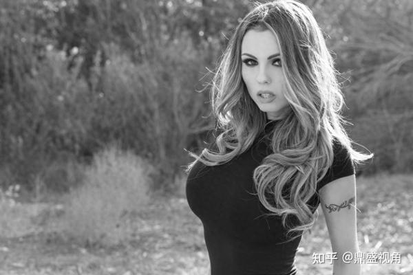 探秘业界顶级美熟女克里斯特尔·丽娜 (KRYSTLE LINA)的故事 - 知乎