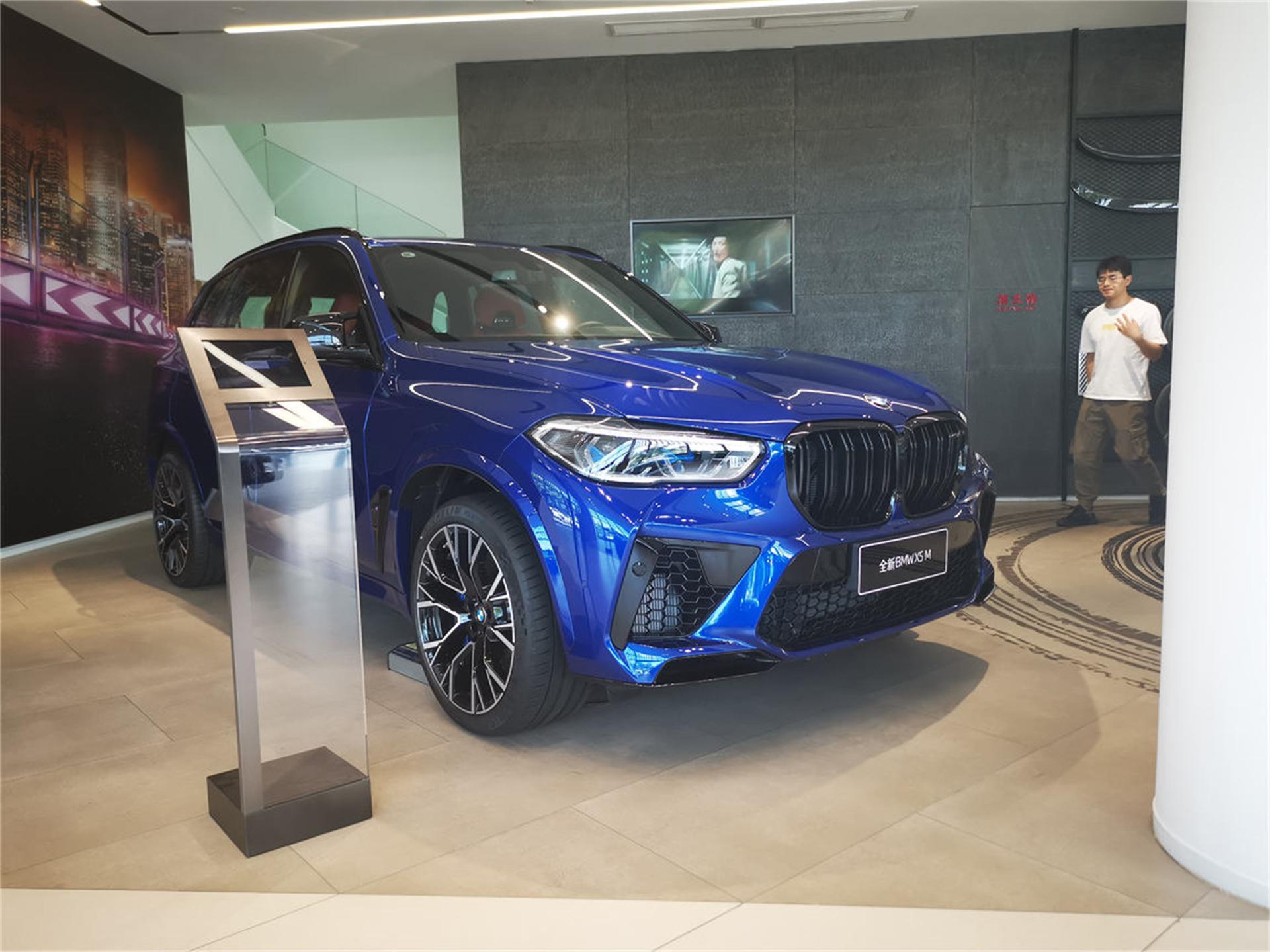 125万的宝马X5M全新车，包括了选装在内，这才是真正的“捡漏” - 知乎