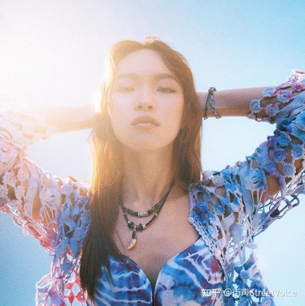 治愈系新星LÜCY首张个人专辑《LÜCY》，将生活谱成有声日记 - 知乎