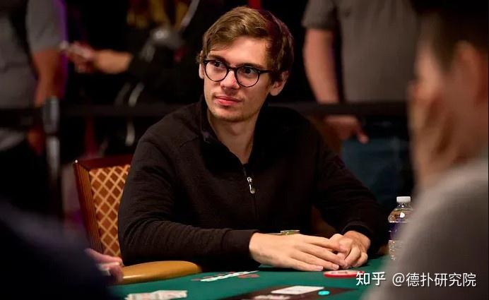Samuel Mullur扑克 之路:中途辍学却赢得千万奖金的00后超新星 - 知乎