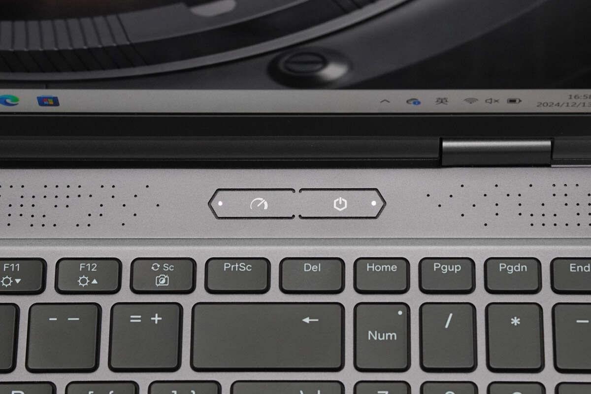 体验顶级存储性能与极致散热，搭载长江存储PC411的机械革命耀世16 Pro测试体验 - 知乎