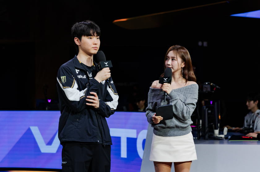 7局0死全数据第一！Chovy又让粉丝开始幻想了 - 知乎