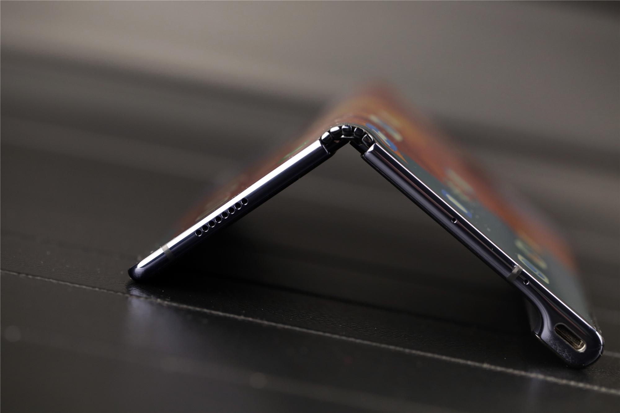 华为Mate X全面评测：折叠当下，展开未来 - 知乎