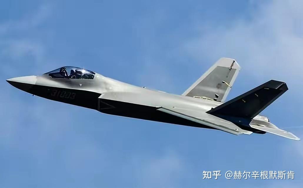 脱胎换骨的J35陆基版先来200架 - 知乎