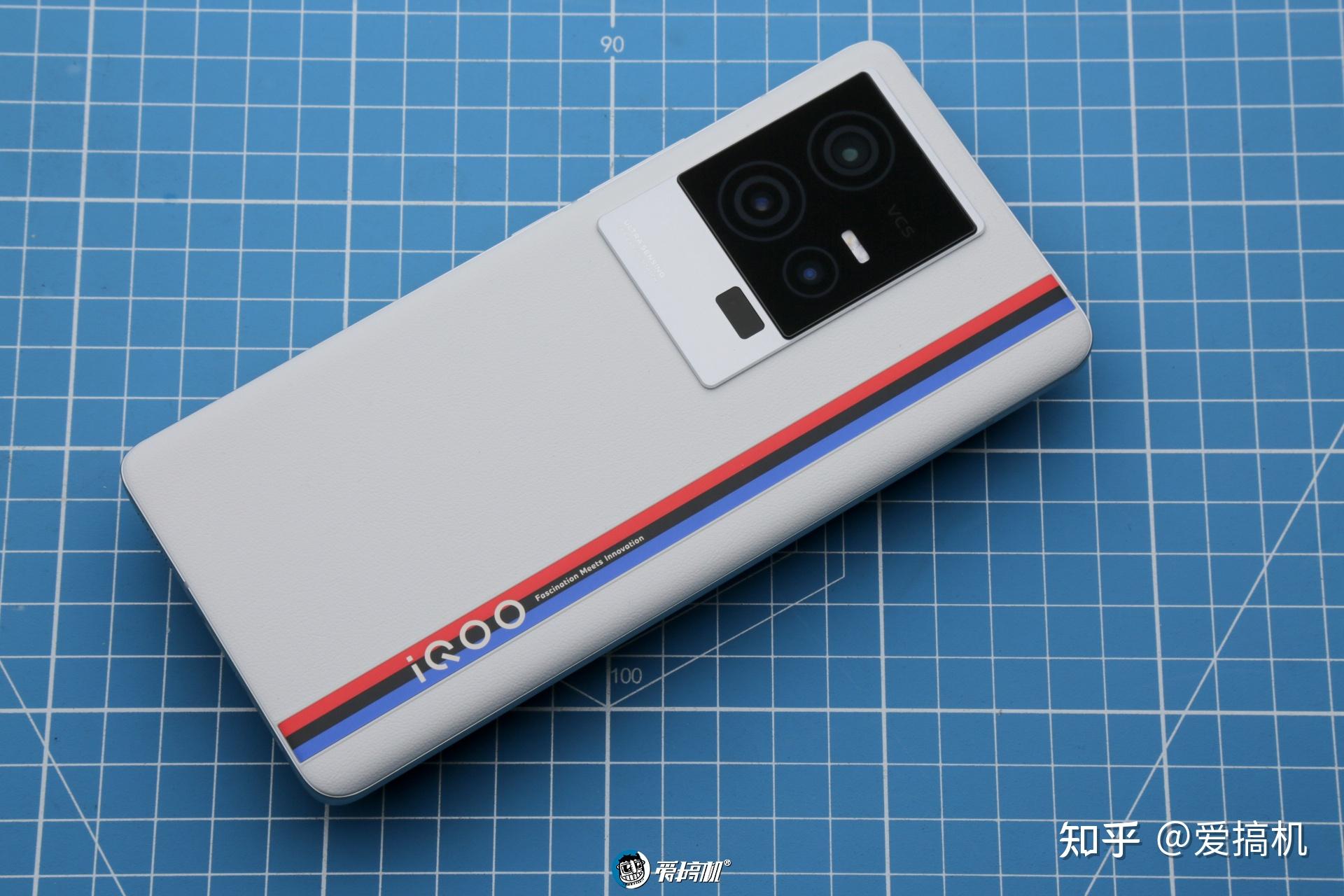 Pro味标准版，iQOO 11S评测：3799元起的200W快充+IMX866+2K直屏 - 知乎