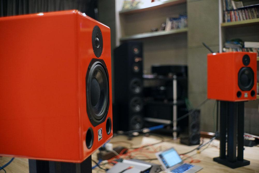 好莱坞录音师用的音箱里面长什么样子！QUESTED罗杰之声S8R监听音箱拆解 - 知乎