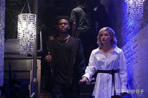 多线婆婆嘴叙事——《斗篷与匕首第2季》 知乎