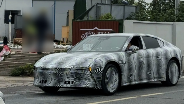 P7换代，小鹏E29曝路试谍照，全新设计风格 - 知乎