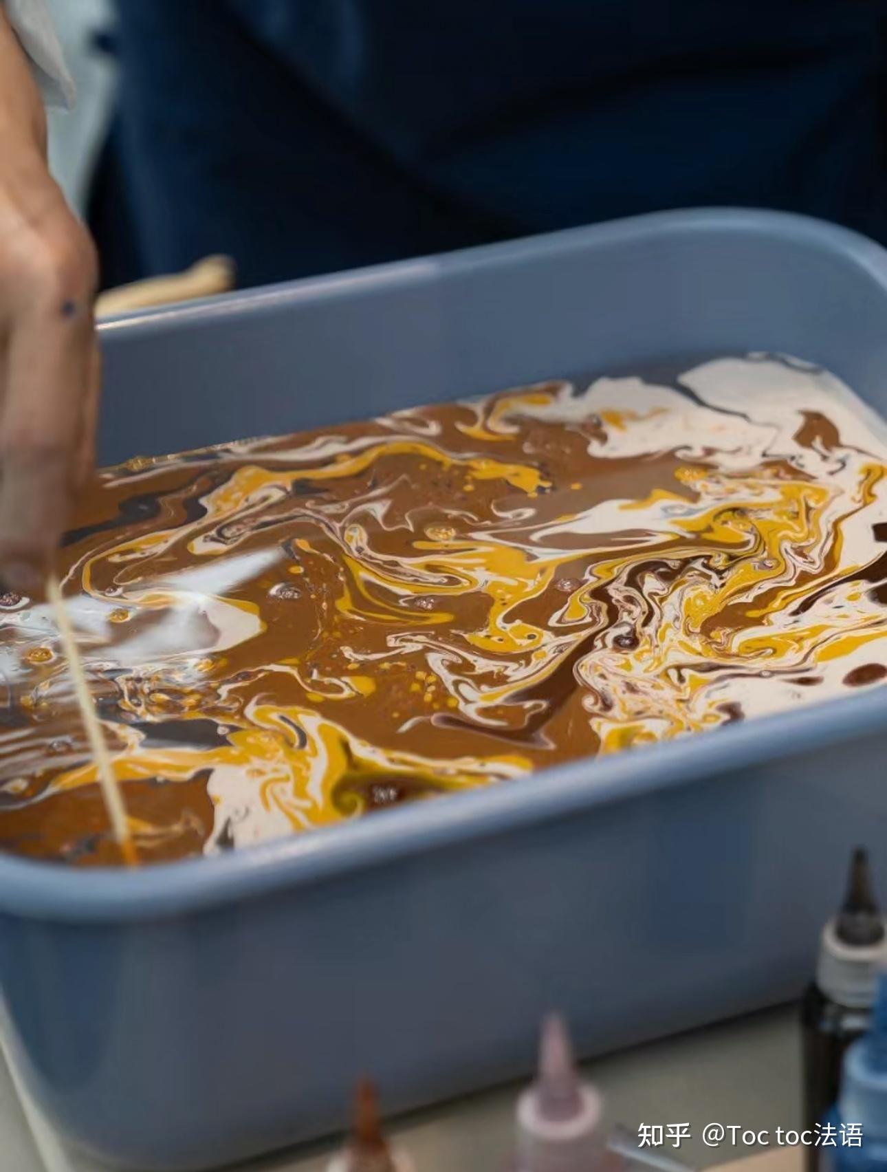 流云变换的中式美学｜漆扇 - 知乎