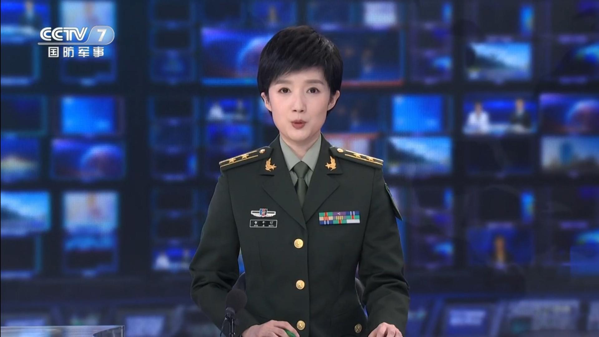 【军警制服】CCTV-7 军事报道主播佩戴新式勋表 - 知乎