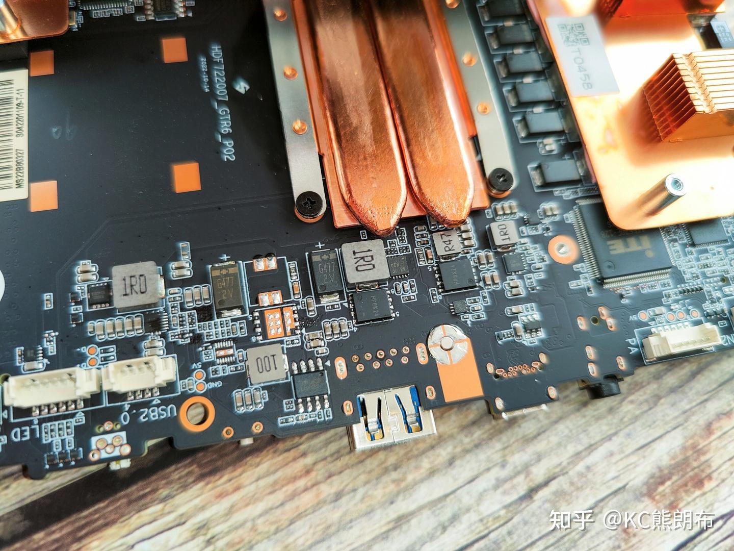 搭载 AMD 最强核显 680M 零刻 GTR6 深度评测