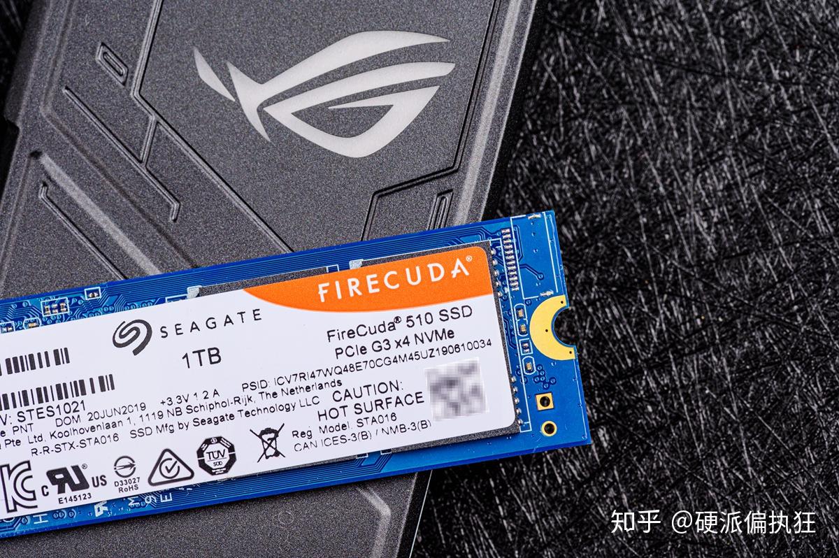信仰随身走，插上RGB的翅膀，ROG STRIX ARION SSD外接盒 - 知乎