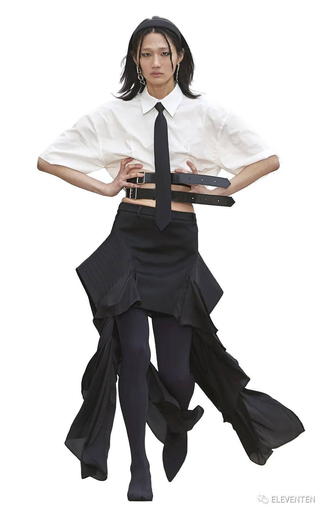 伦时LCF毕业韩国设计师Bonbom Jo，独特的设计结构赢得韩国偶像青睐。 - 知乎