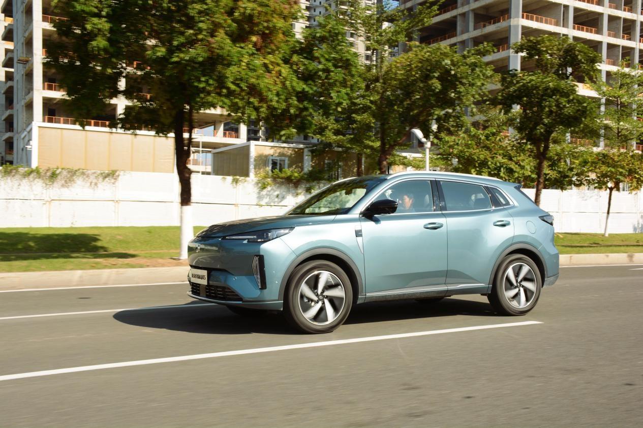 试驾官丨评测长安启源Q05＆A06，长安“混”出头了！ - 知乎