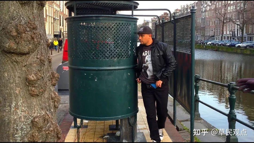 为什么荷兰的男性总是当街尿尿？高度发达国家的奇景 - 知乎