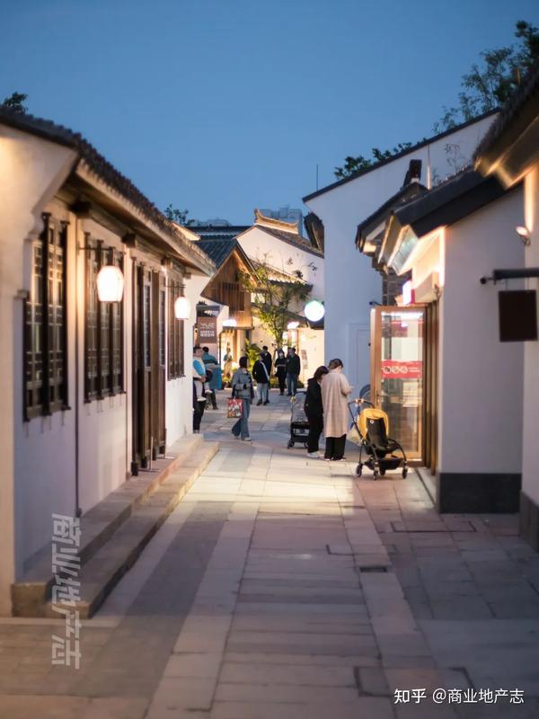 CRR百图斩｜公园里的新天地：上海蟠龙天地 - 知乎