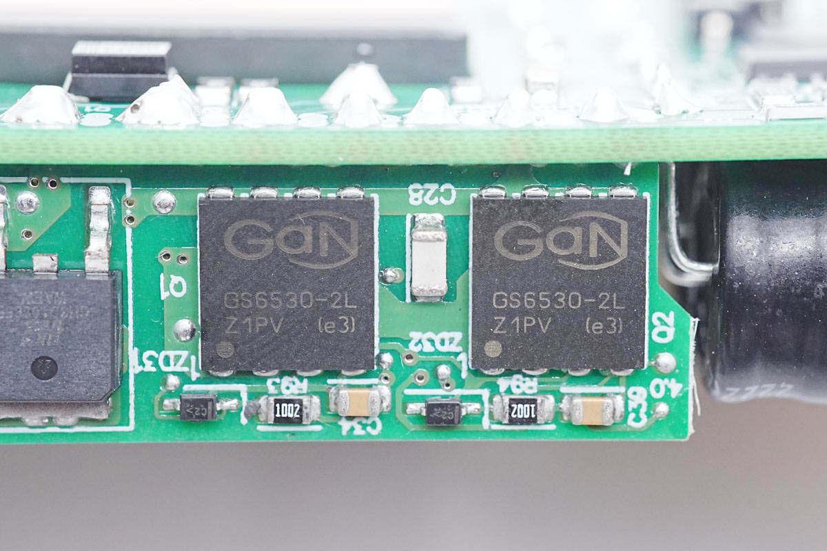 拆解报告：Razer雷蛇灵刃280W氮化镓电源适配器RC30-042 - 知乎