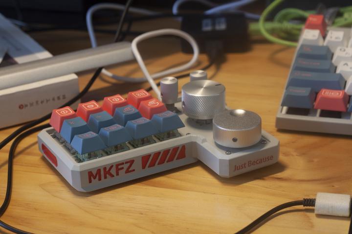 旋钮键盘CXT-12E4（安利向） - 知乎