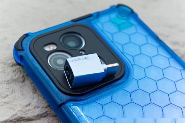 指尖飞燕！比小更小的Audirect Atom3音频小尾巴 - 知乎