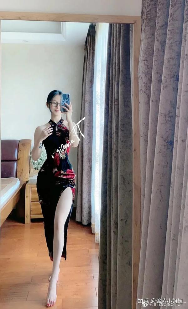 “浙江俏妞”0.6极致腰臀比，开挂的身材让人看完直呼心动 - 知乎