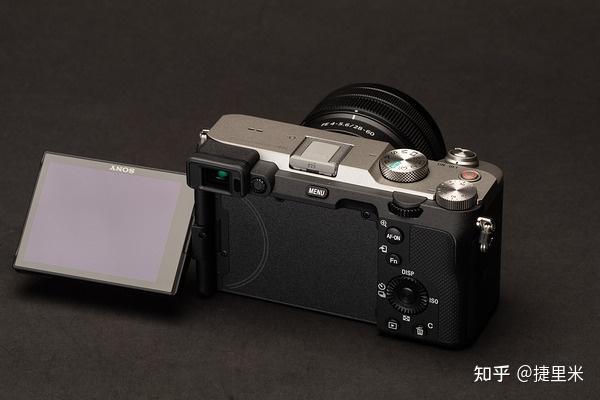 2022年，618是入手索尼a7m3还是a7c好？