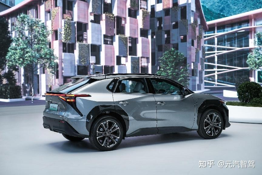 19.98万起，一汽丰田bZ4X上市暨bZ3亮相 - 知乎