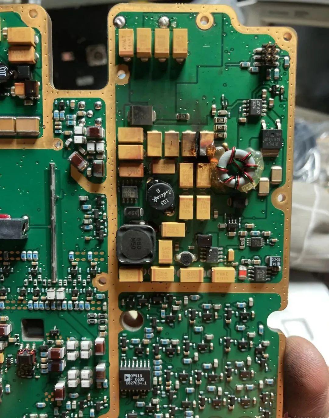 拆了一个美军电台PRC-148 JEM和配套车载功放AN/VRC-111，设计不是一般复杂！ - 知乎