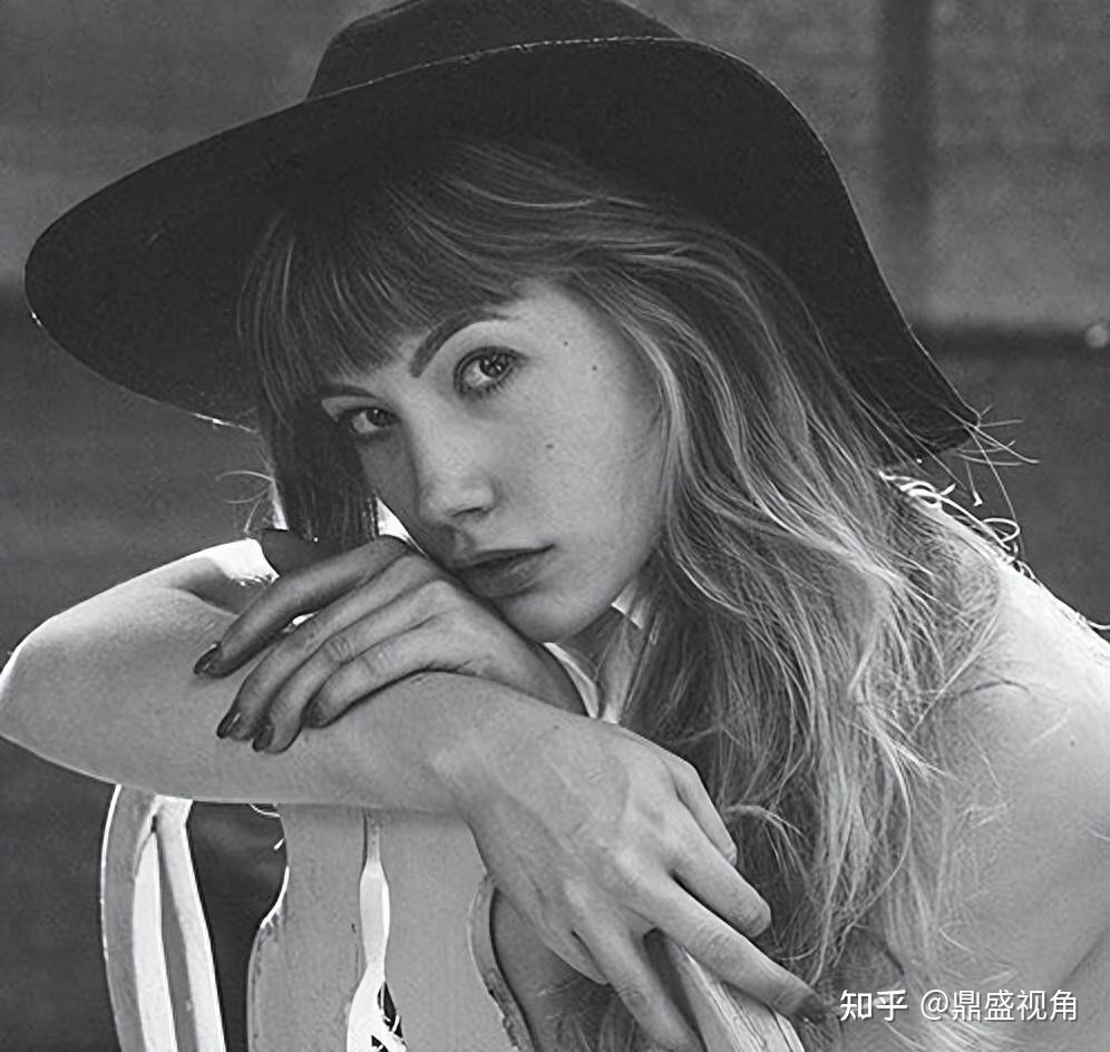 业界双馨女演员，艾维·沃尔夫(Ivy Wolfe)，一双迷人的绿色大眼睛 - 知乎