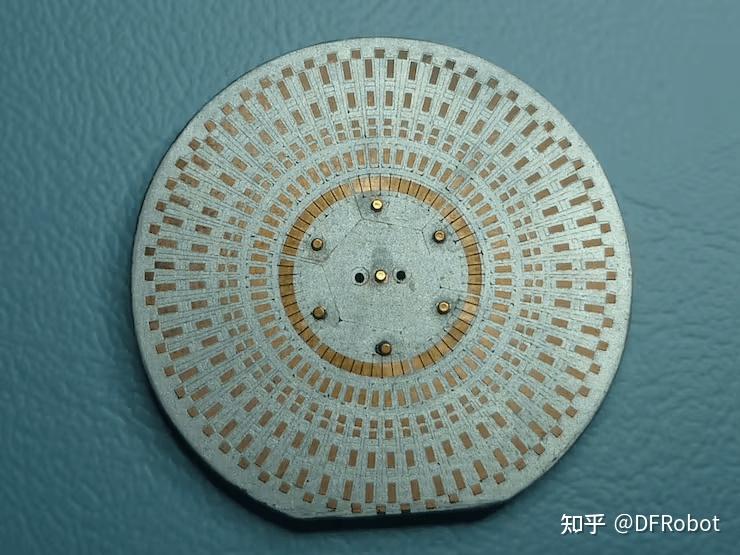 彩色电子纸天气站、LED模拟指针手表、Arduino动力沙桌｜DF创客周刊（第68期） - 知乎