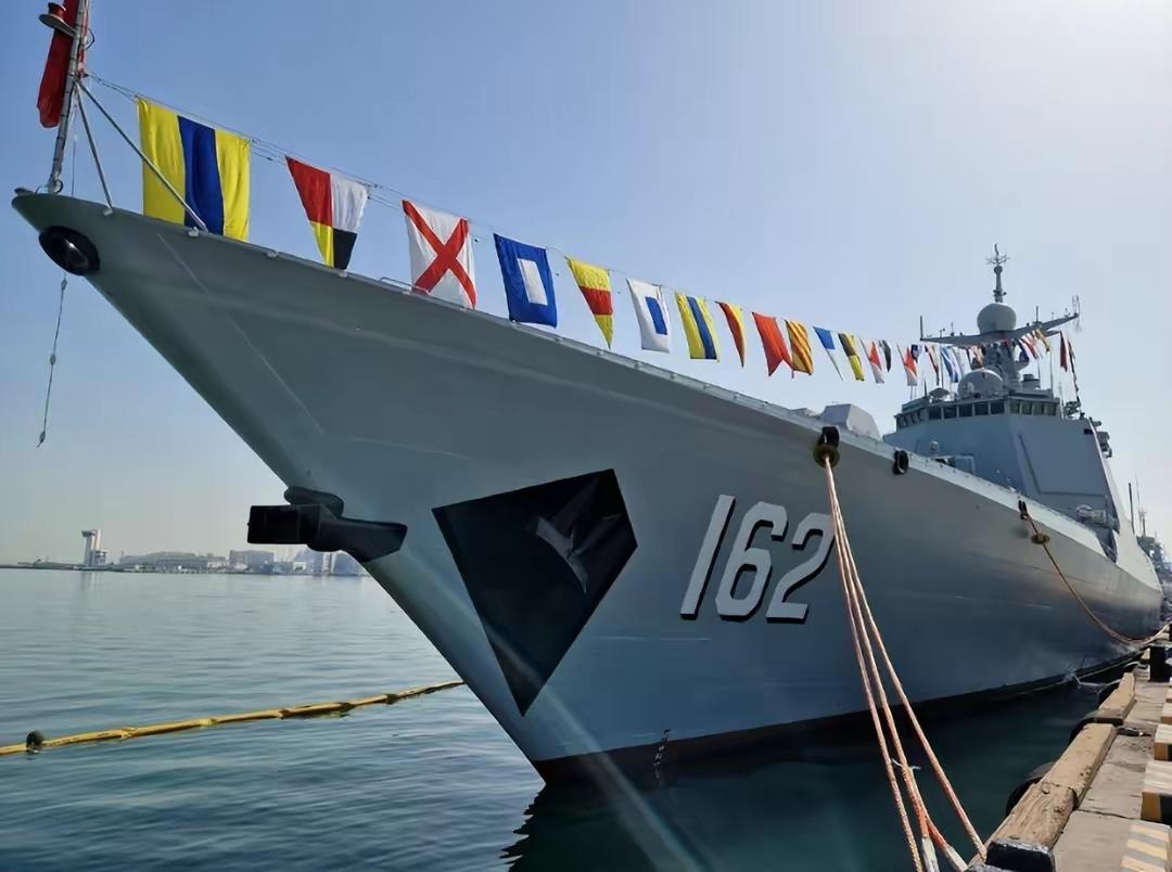 052D小型编队不声不响来到大西洋 - 知乎